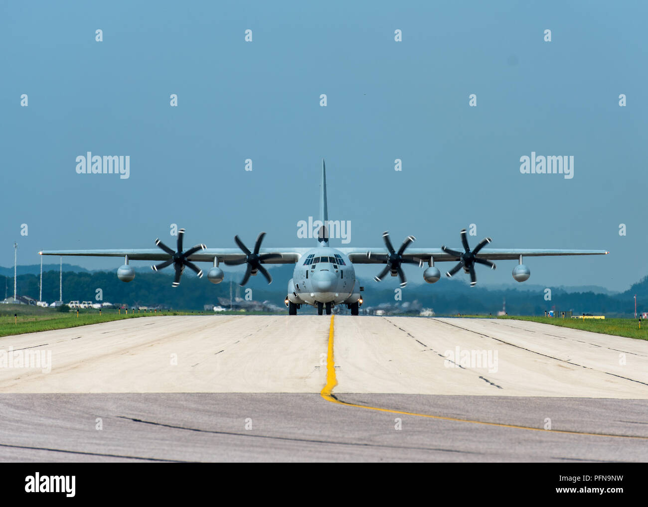 Marine corps c 130 hercules hi-res stock photography and images - Alamy