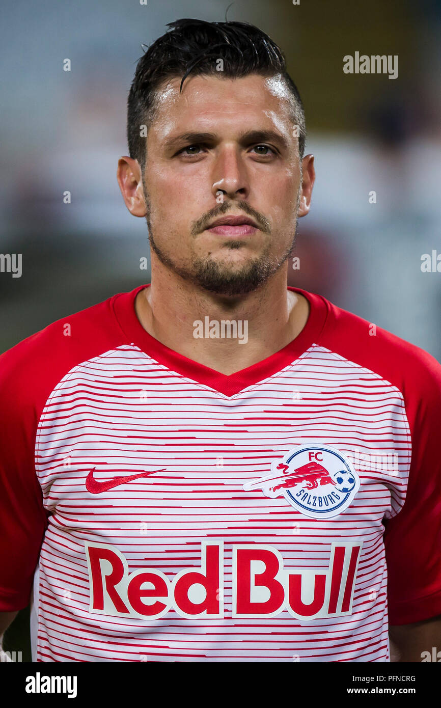 Zlatko junuzovic champions league hi-res stock photography and images ...