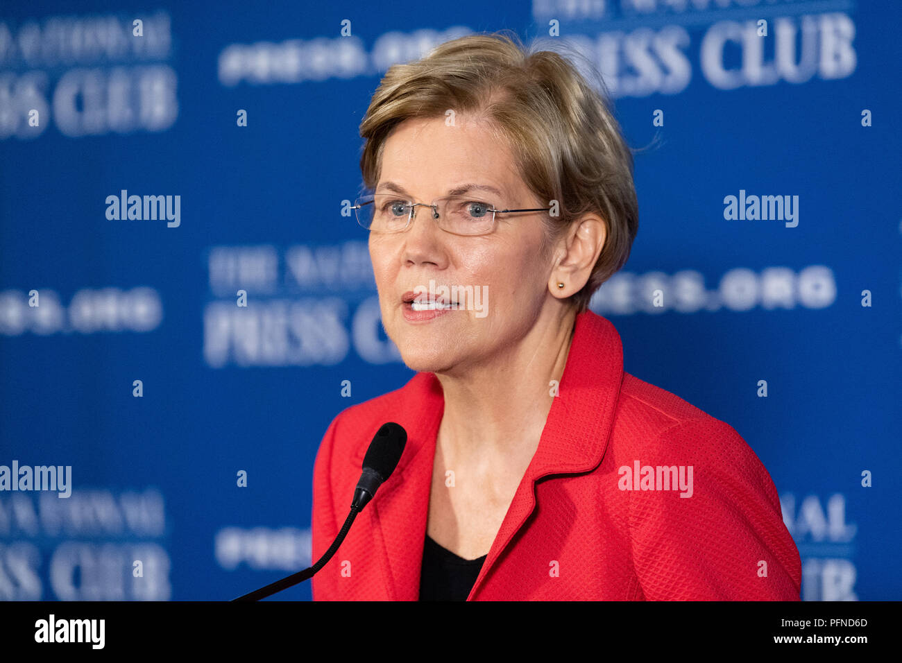 Washington DC, USA. 21st Aug, 2018. Senator Elizabeth Warren (D-MA ...