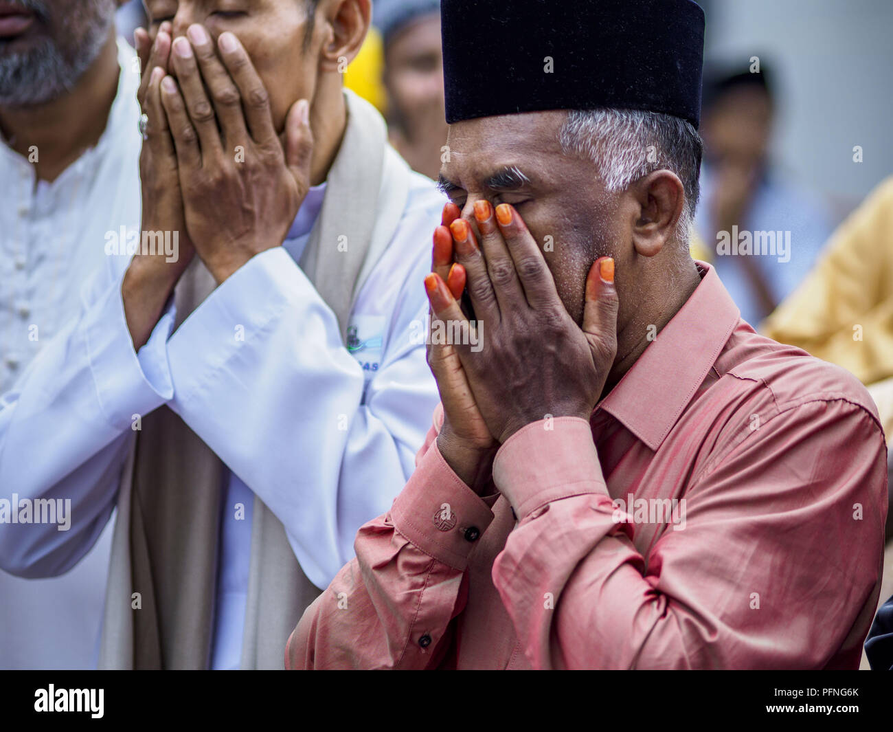 George Town, Penang, Malaysia. 22nd Aug, 2018. Imams pray before ...
