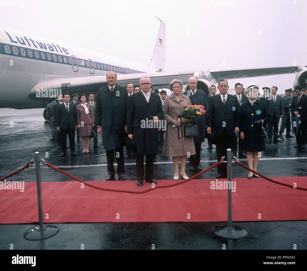 German President Gustav Heinemann (red carpet, 2nd left to right) next ...