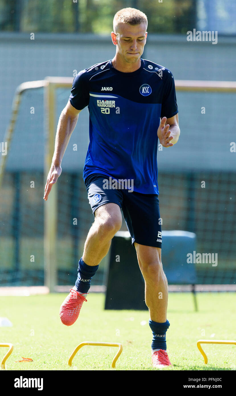 Karlsruhe, Deutschland. 22nd Aug, 2018. New arrival Alexander Groiss ...