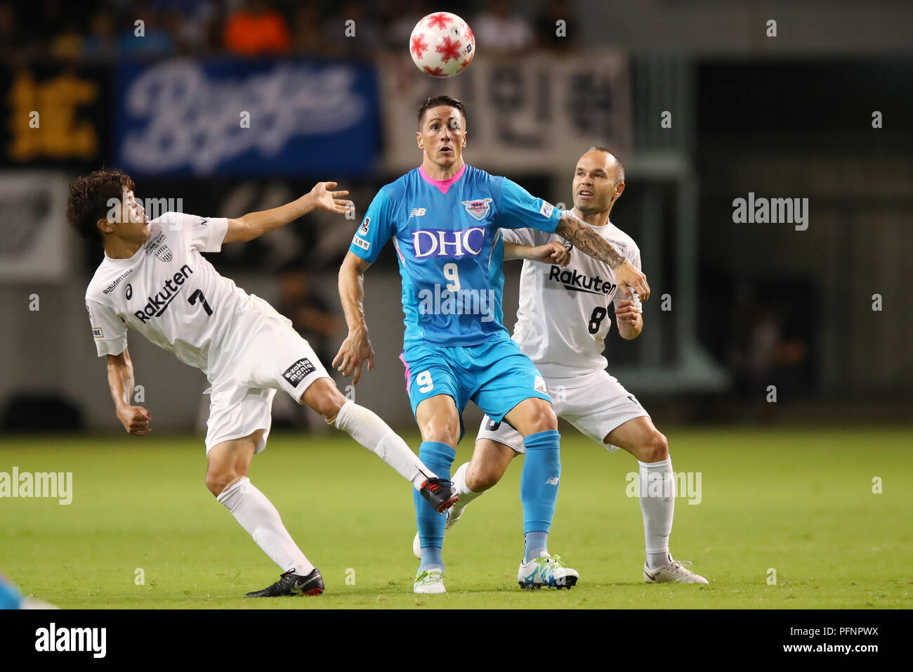 Best Amenity Stadium, Saga, Japan. 22nd Aug, 2018. (L to R) Hirotaka Mita (Vissel), Fernando ...