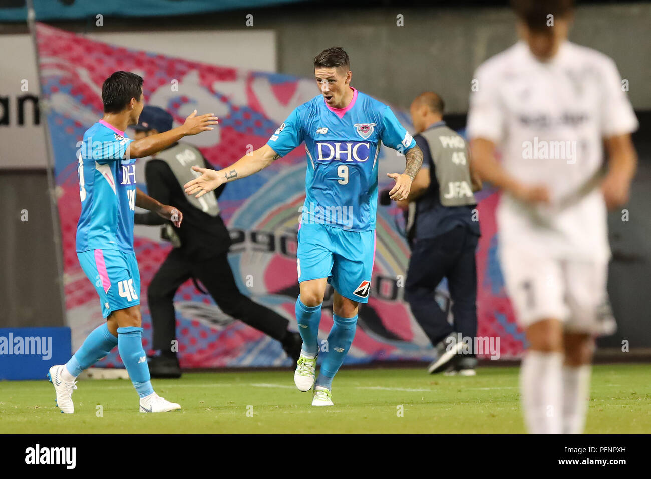 Best Amenity Stadium, Saga, Japan. 22nd Aug, 2018. (L to R) Yuji Ono, Fernando Torres (Sagan ...
