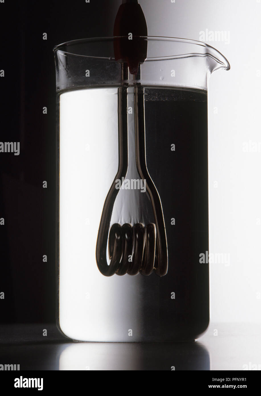 Physics experiment electricity hi-res stock photography and images - Alamy