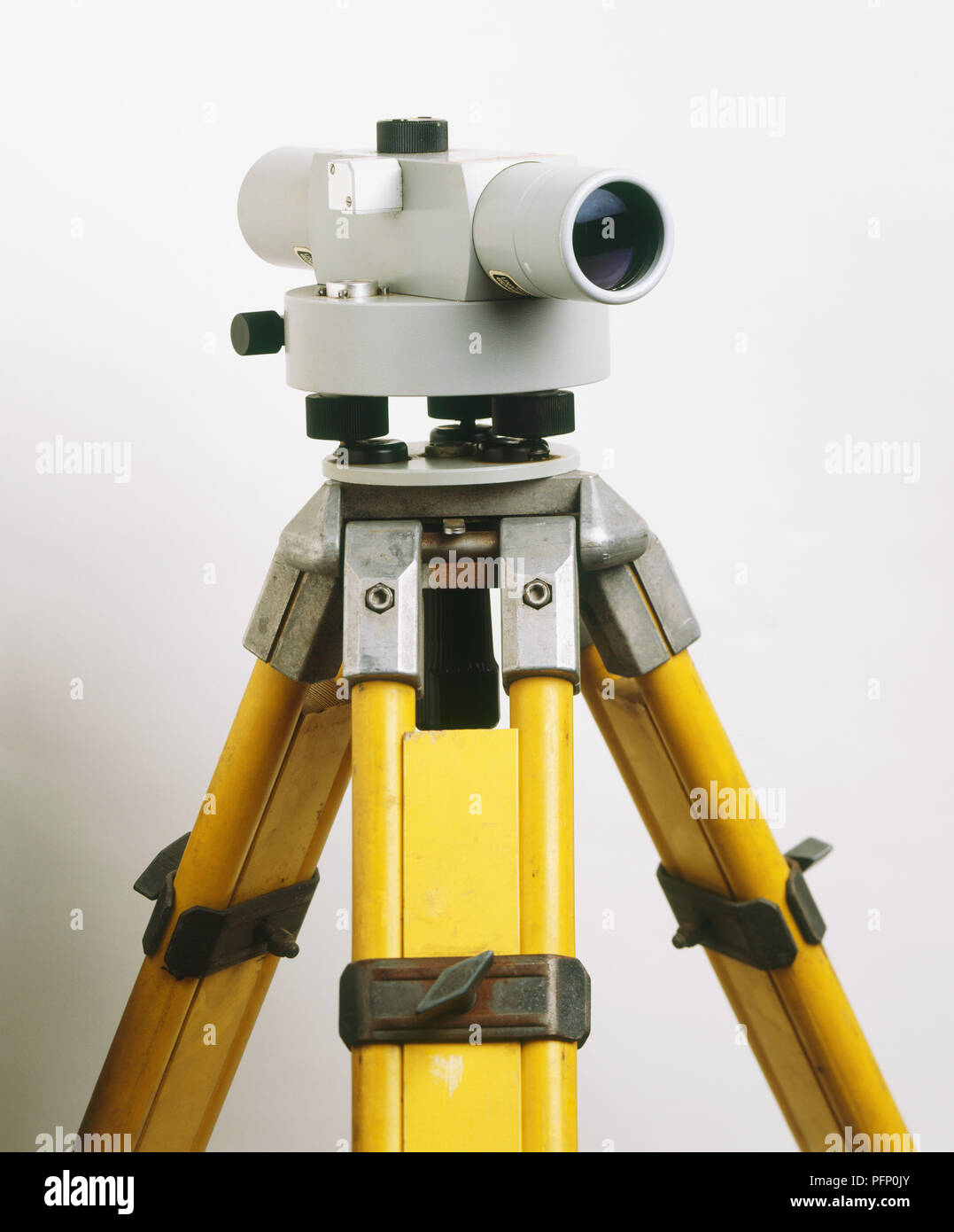 Camera tripod hi-res stock photography and images - Alamy