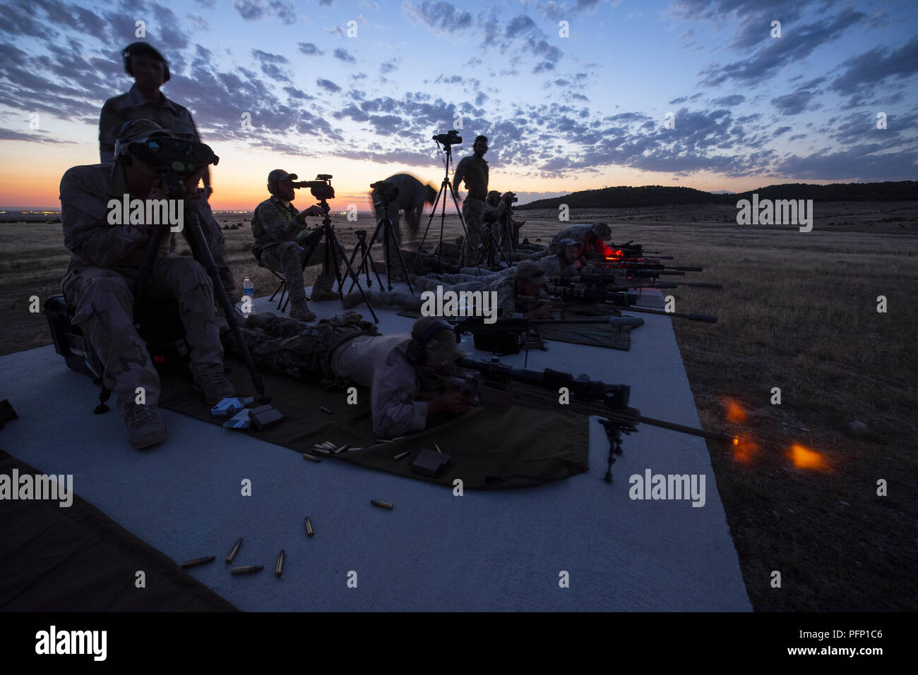 Netherlands army training hi-res stock photography and images - Alamy