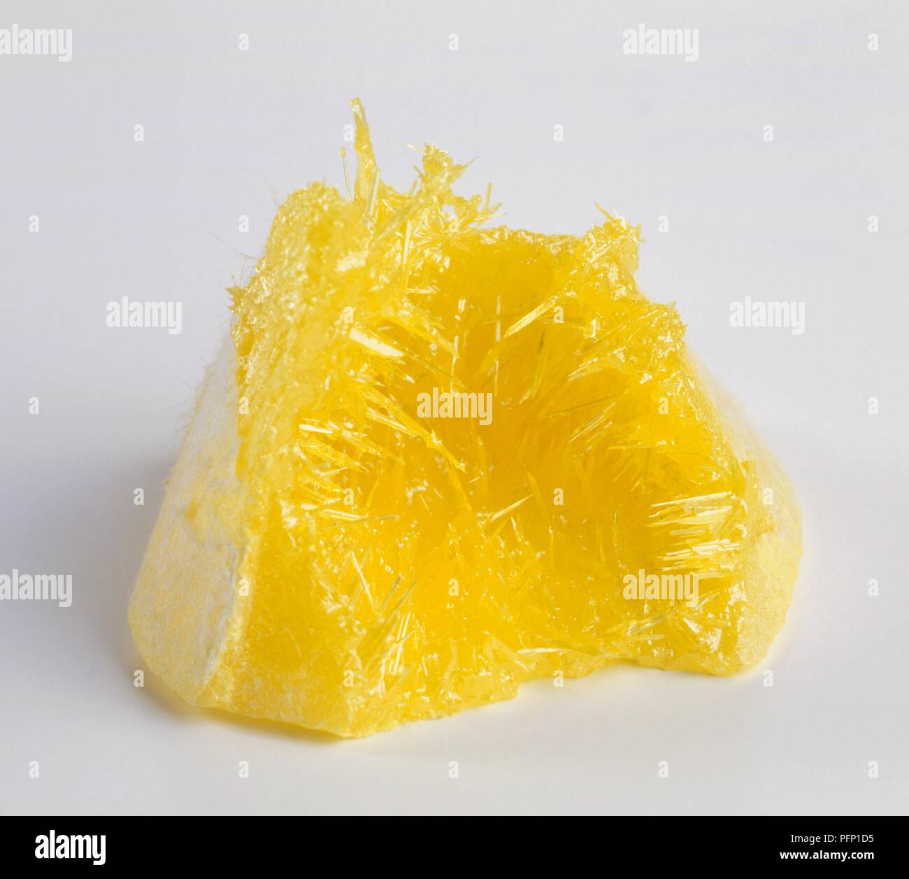 Lump of yellow sulphur Stock Photo - Alamy