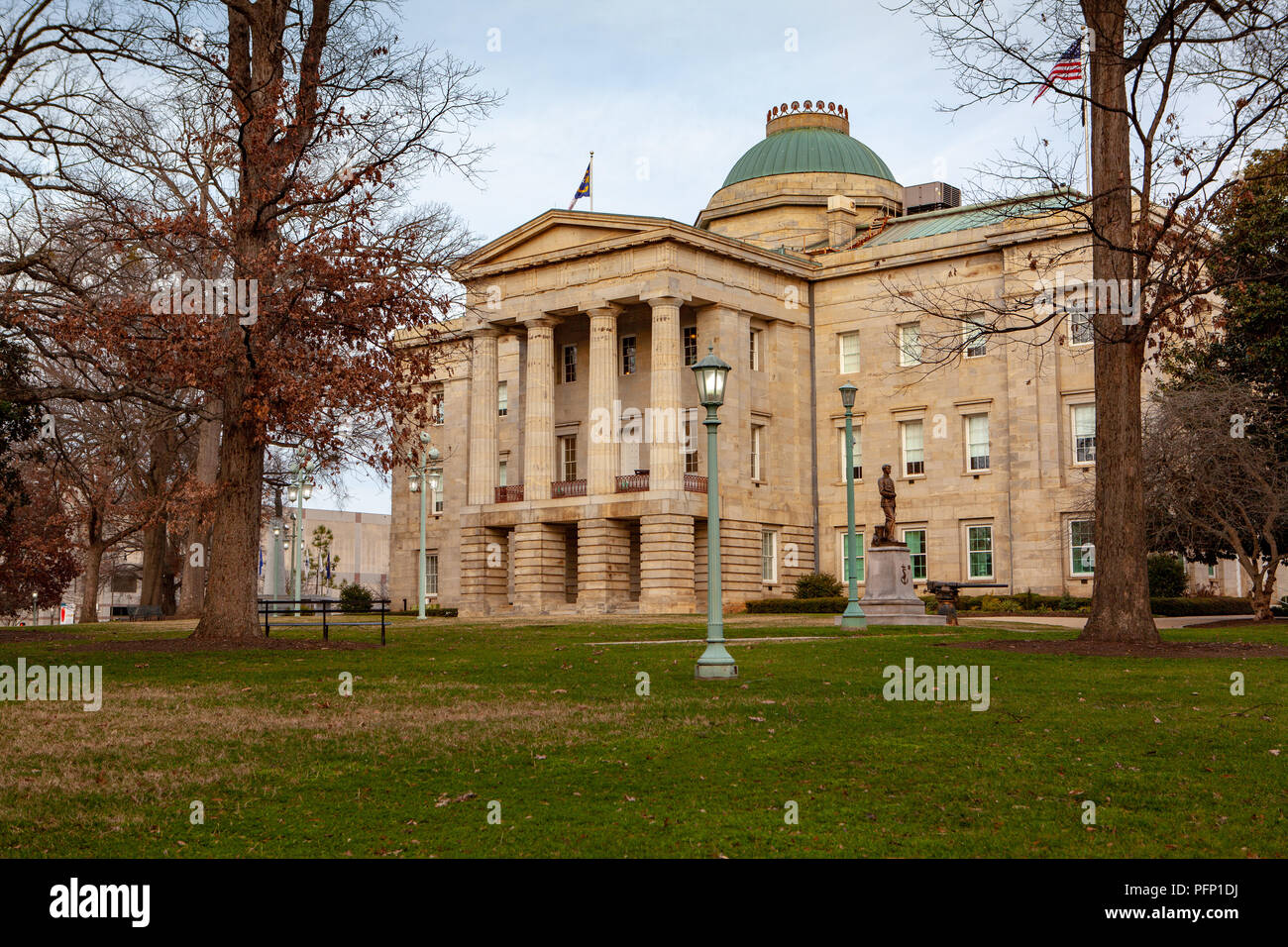 Raleigh capitol building hi-res stock photography and images - Alamy