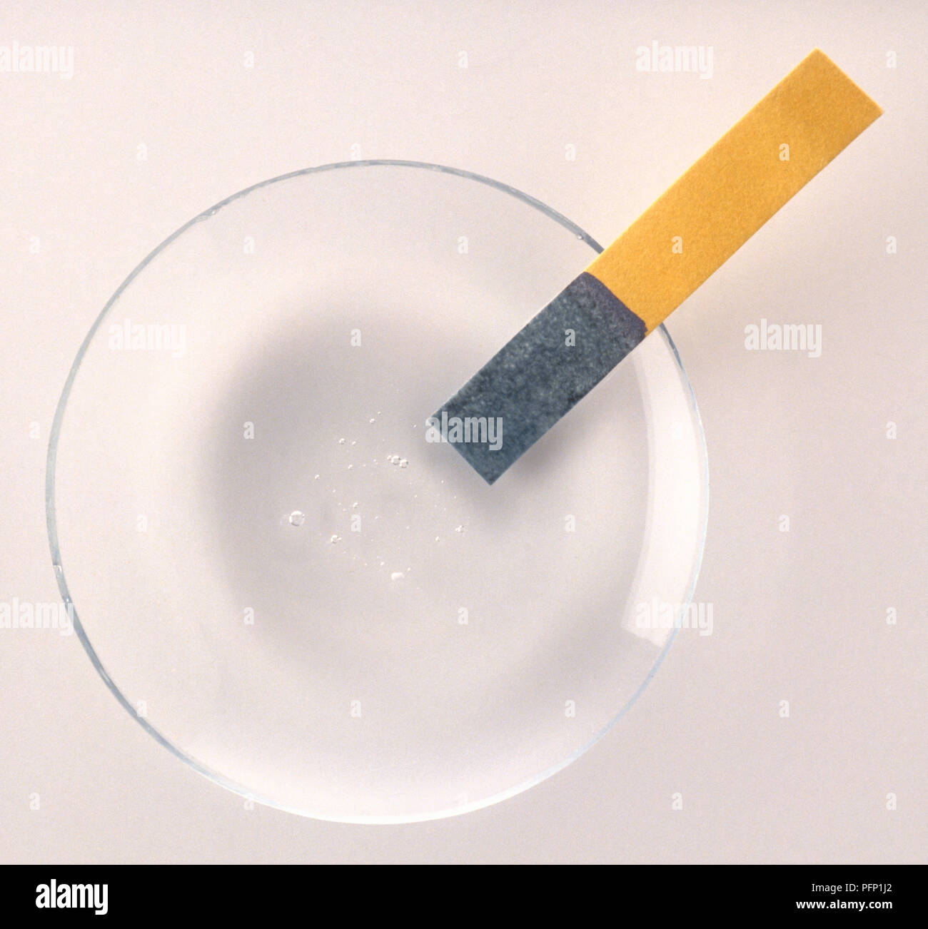 Litmus test hi-res stock photography and images - Alamy