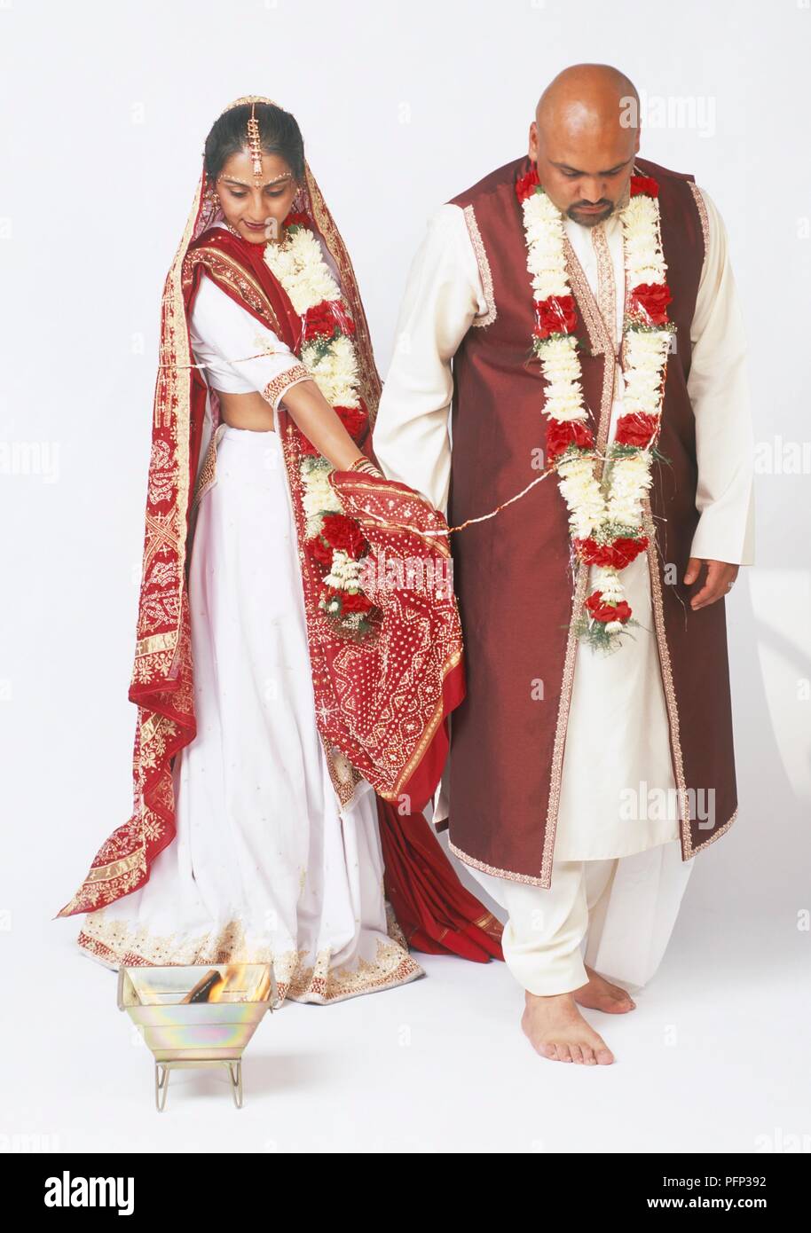 Hindu Wedding Fire Walk Indian Wedding Guide | Hindu Wedding