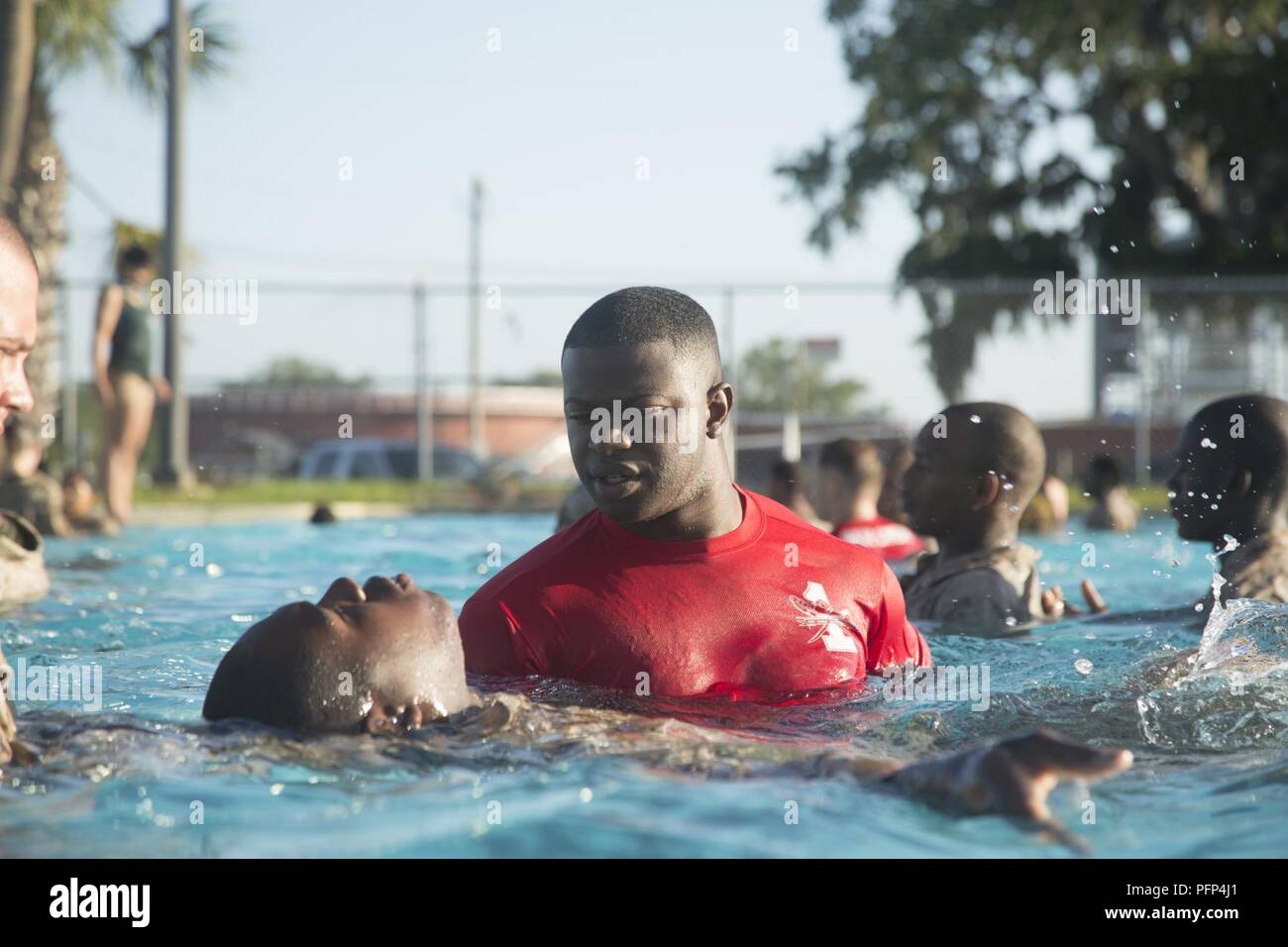 Us Marine Corps Drill Instructor Stock Photos & Us Marine Corps Drill ...
