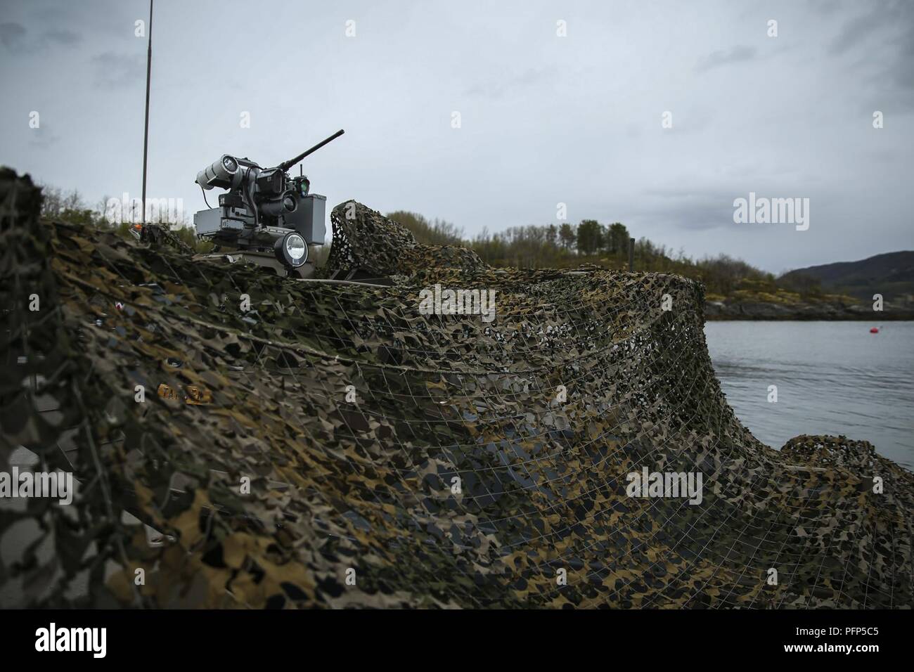 Norwegian Coastal Ranger Commandos (KJK) conduct reconnaissance and ...