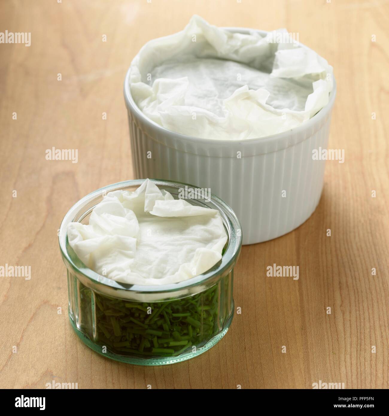 Damp paper hi-res stock photography and images - Alamy