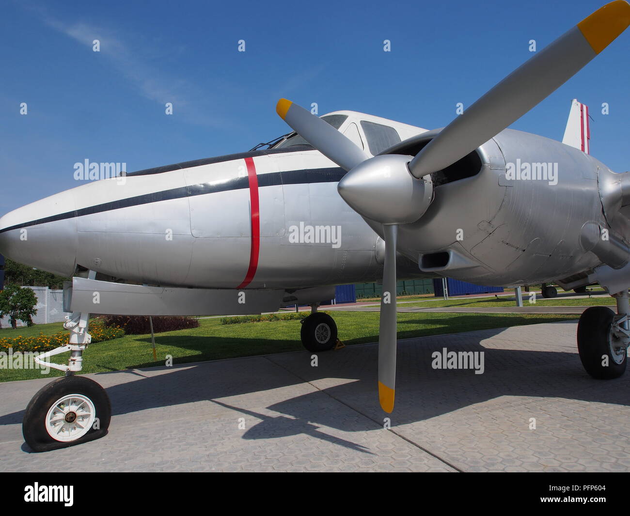 Beechcraft queen air hi-res stock photography and images - Alamy