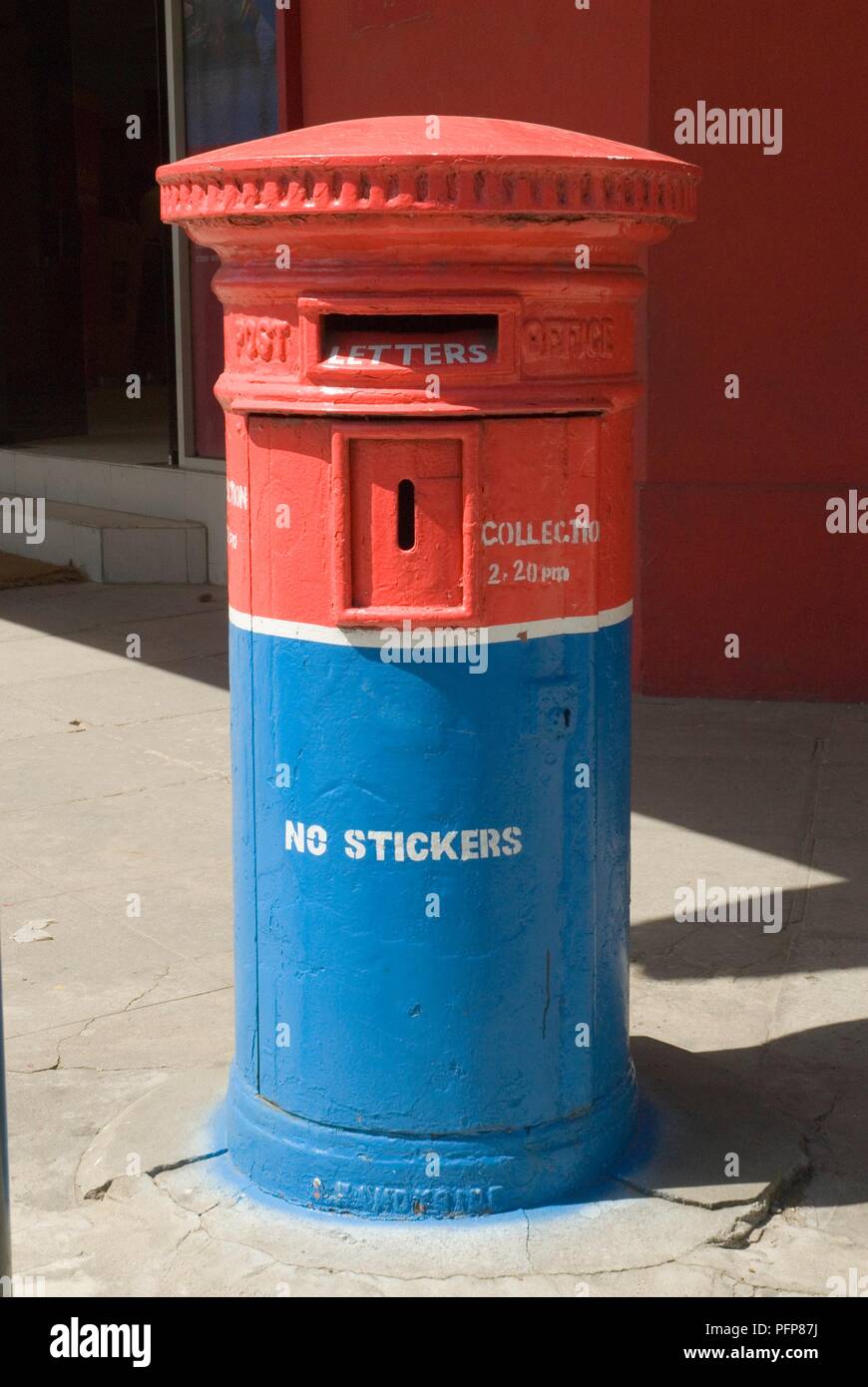 Pillar box hi-res stock photography and images - Alamy