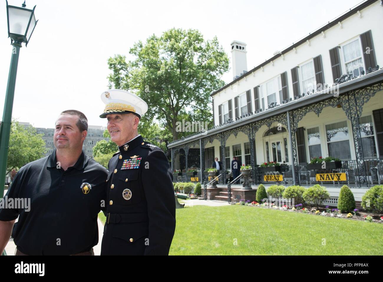 U.S. Marine Corps Gen. Joe Dunford, chairman of the Joint Chiefs of ...