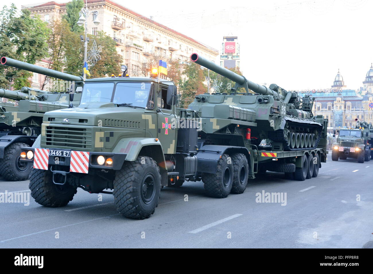Kyiv, Ukraine. 20th Aug, 2018. - Military armored vehicles of Ukrainian ...