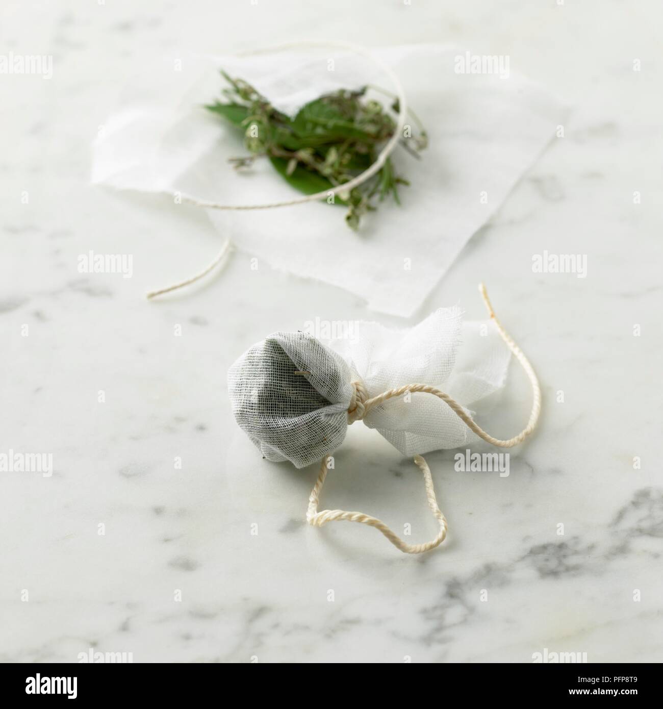 Muslin bag hi-res stock photography and images - Alamy
