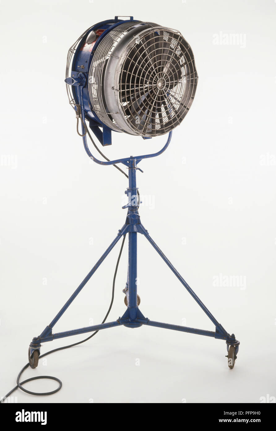 Studio wind machine hi-res stock photography and images - Alamy