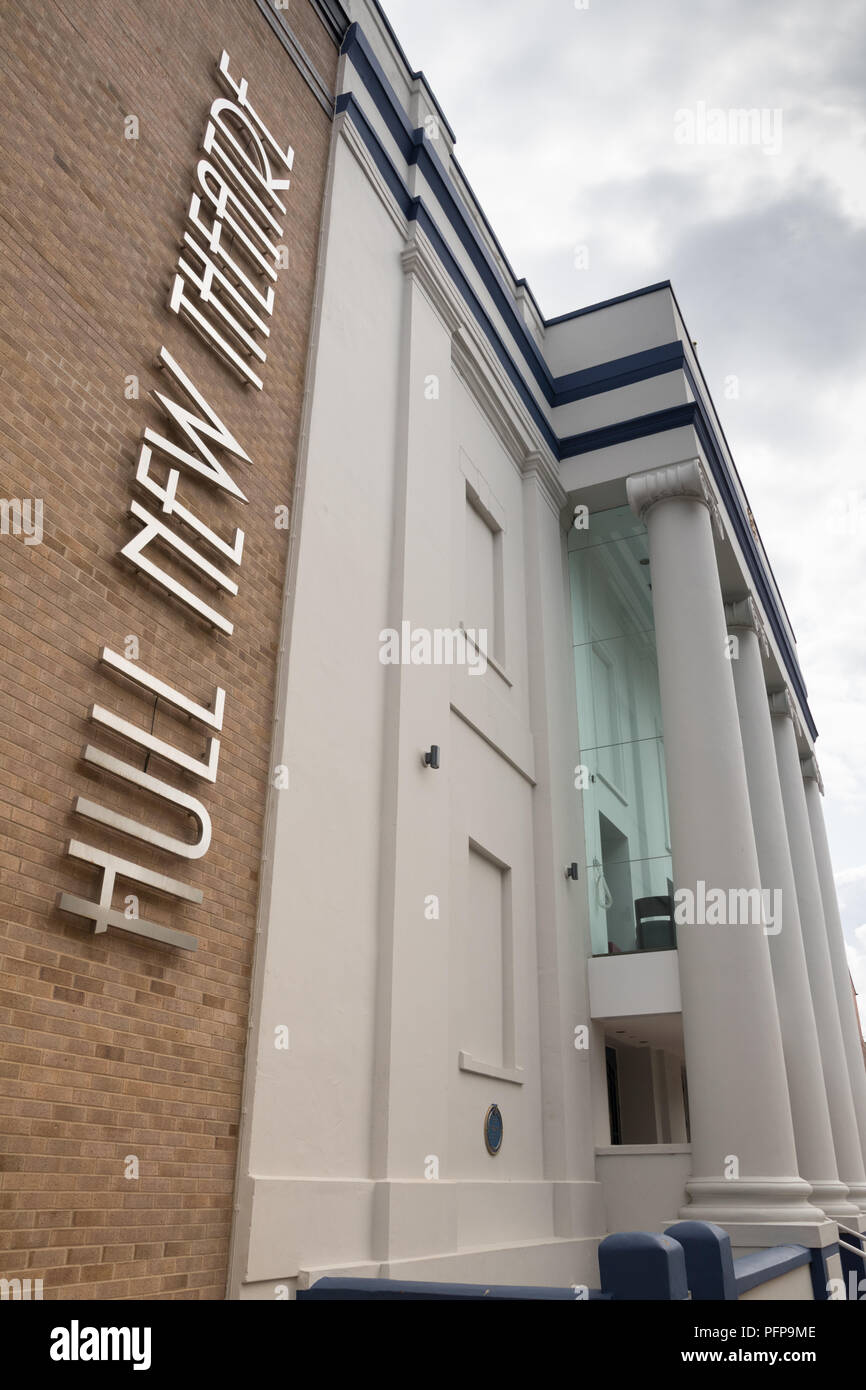 New theatre hull hi-res stock photography and images - Alamy