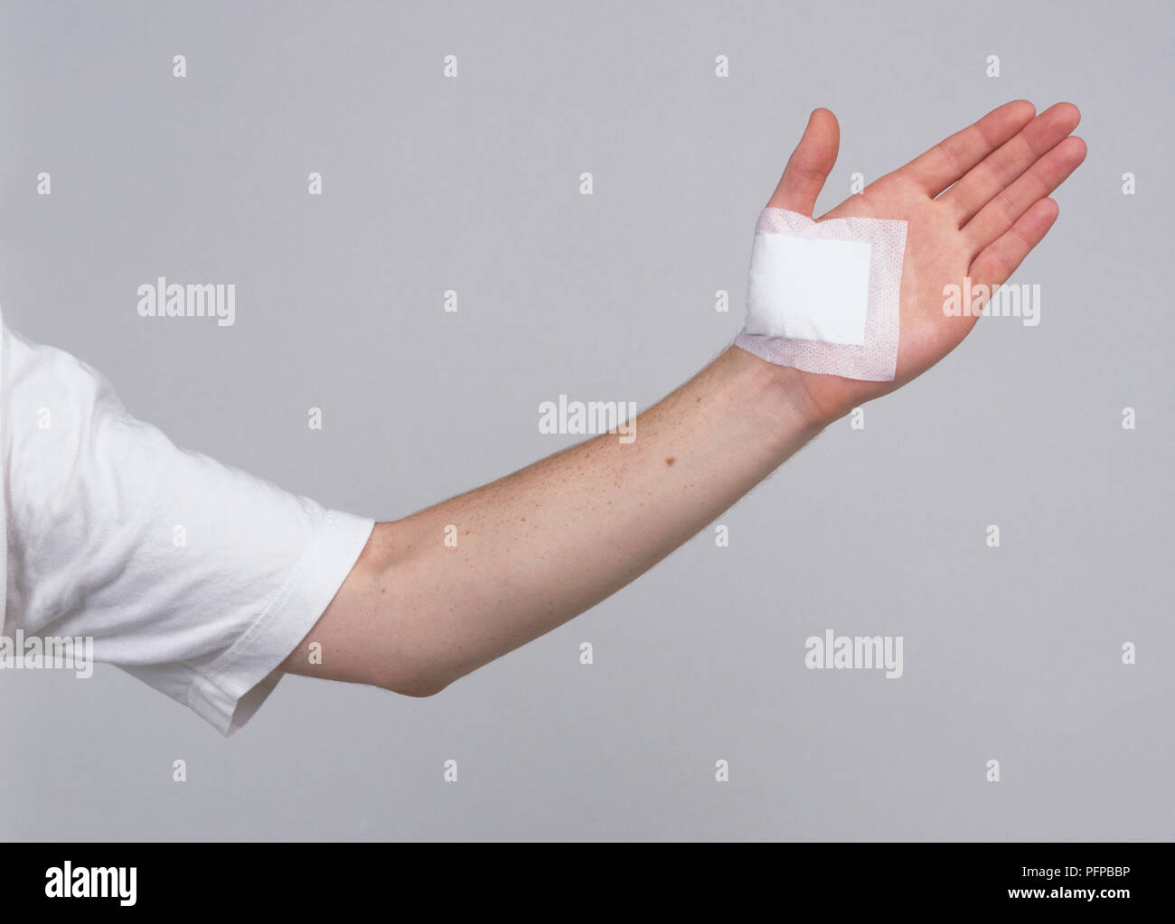Wound covering hi-res stock photography and images - Alamy