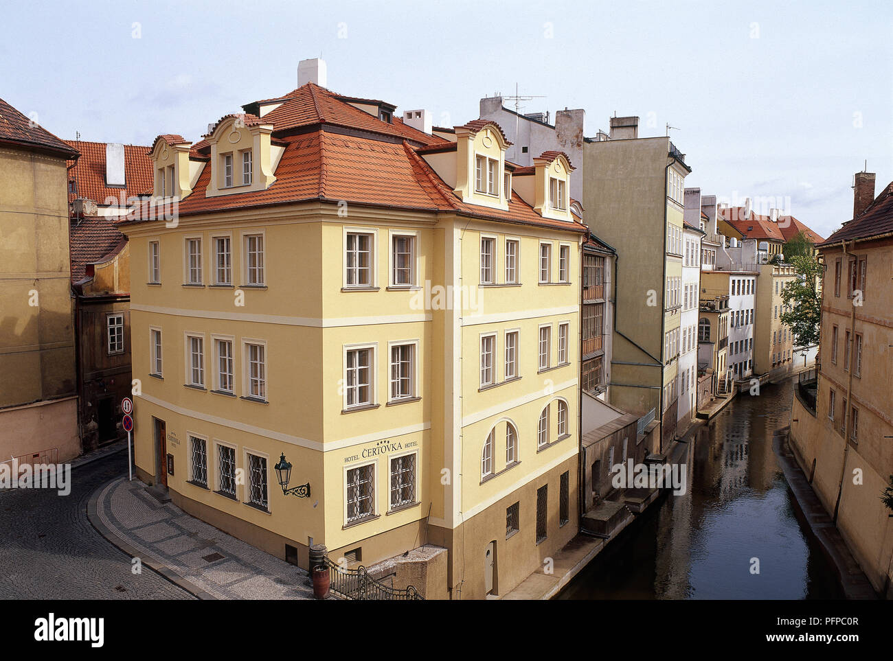 Czech Republic, Prague, Mala Strana, buildings overlooking Certovka ...