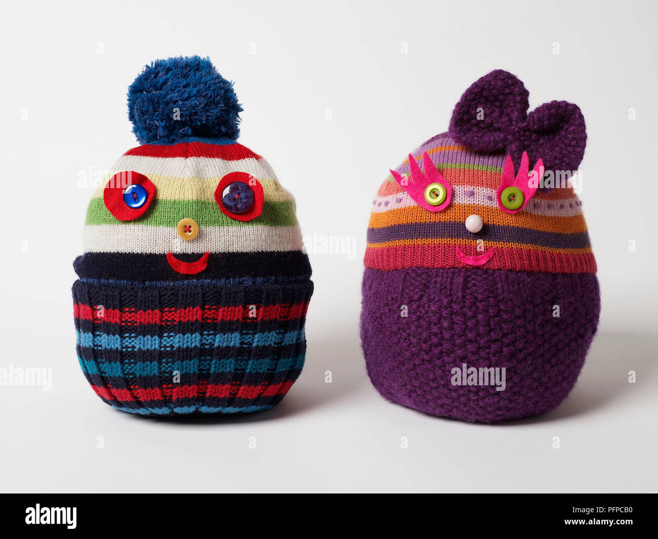 Wooly hats hi-res stock photography and images - Alamy