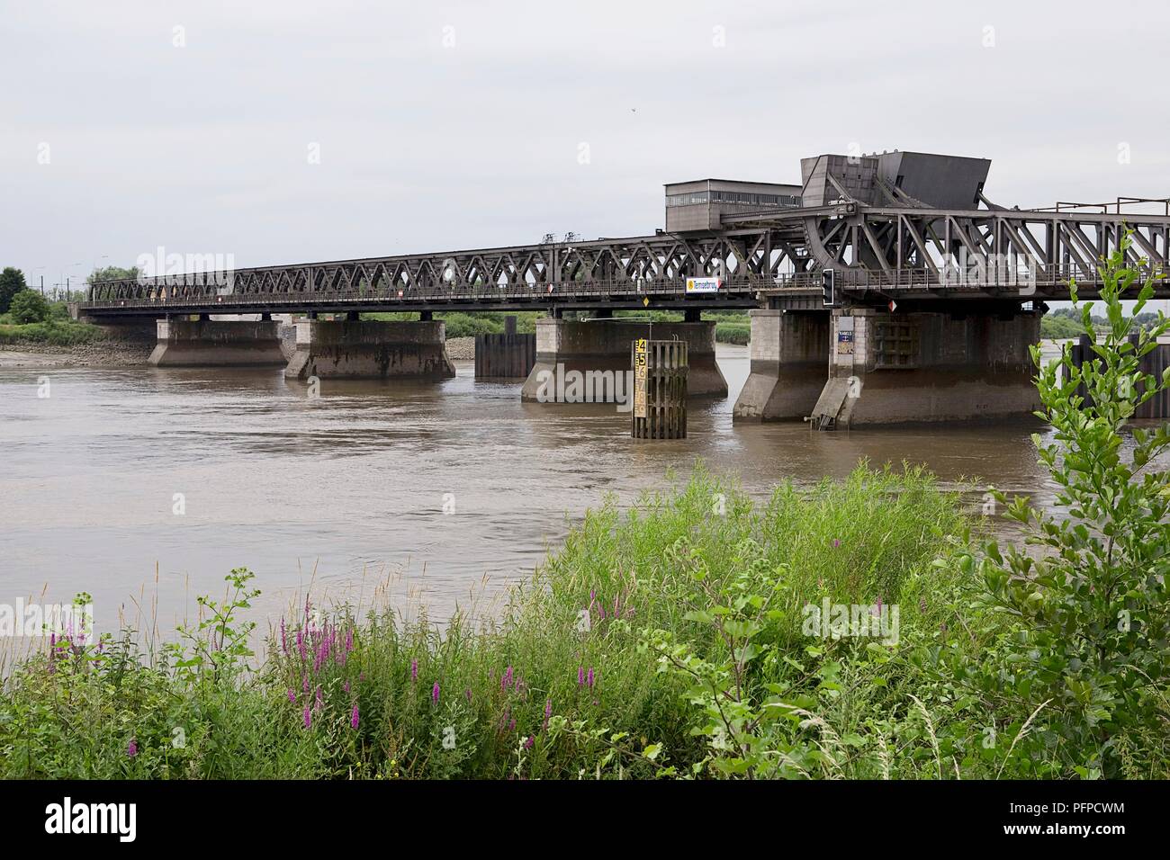 Oude schelde hi-res stock photography and images - Alamy