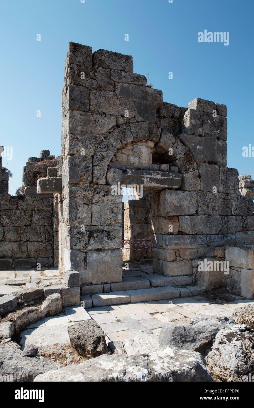 Remains archaeology hi-res stock photography and images - Alamy
