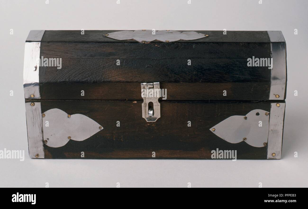 Old fashioned chest with metal hinges and lock Stock Photo - Alamy