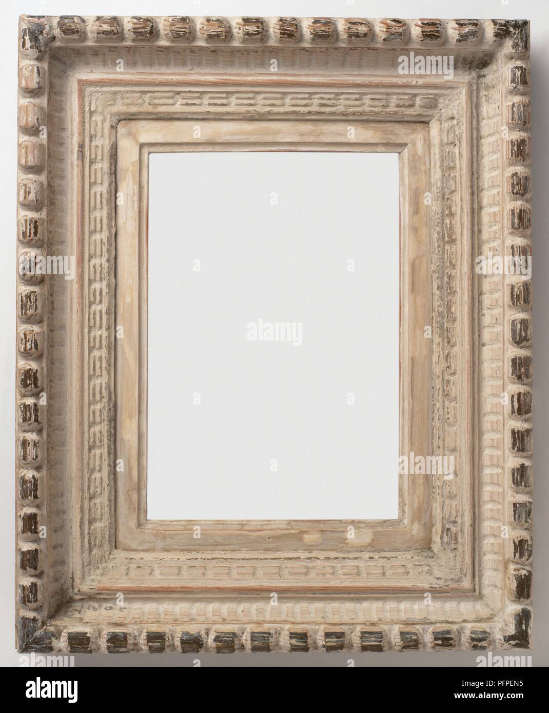 Empty picture frame Stock Photo - Alamy