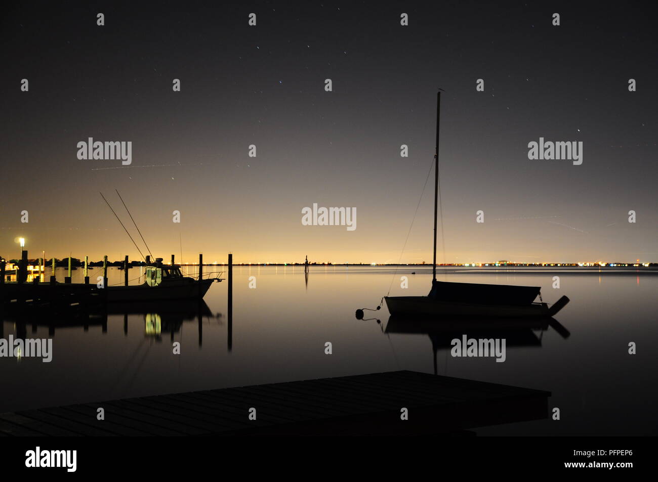 Fire night time island hi-res stock photography and images - Alamy