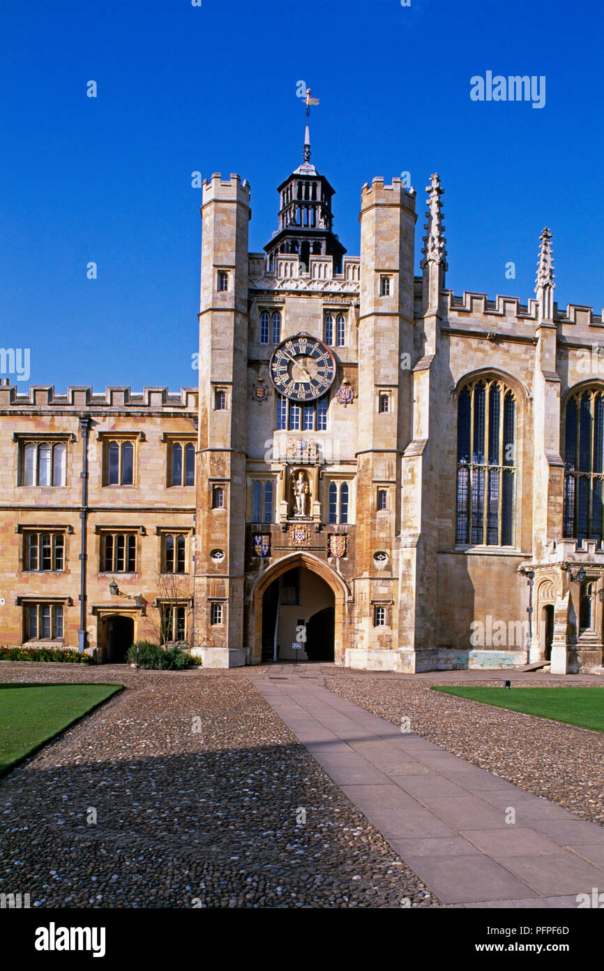 England, Cambridge, Trinity College, Great Court, Clock Tower set ...