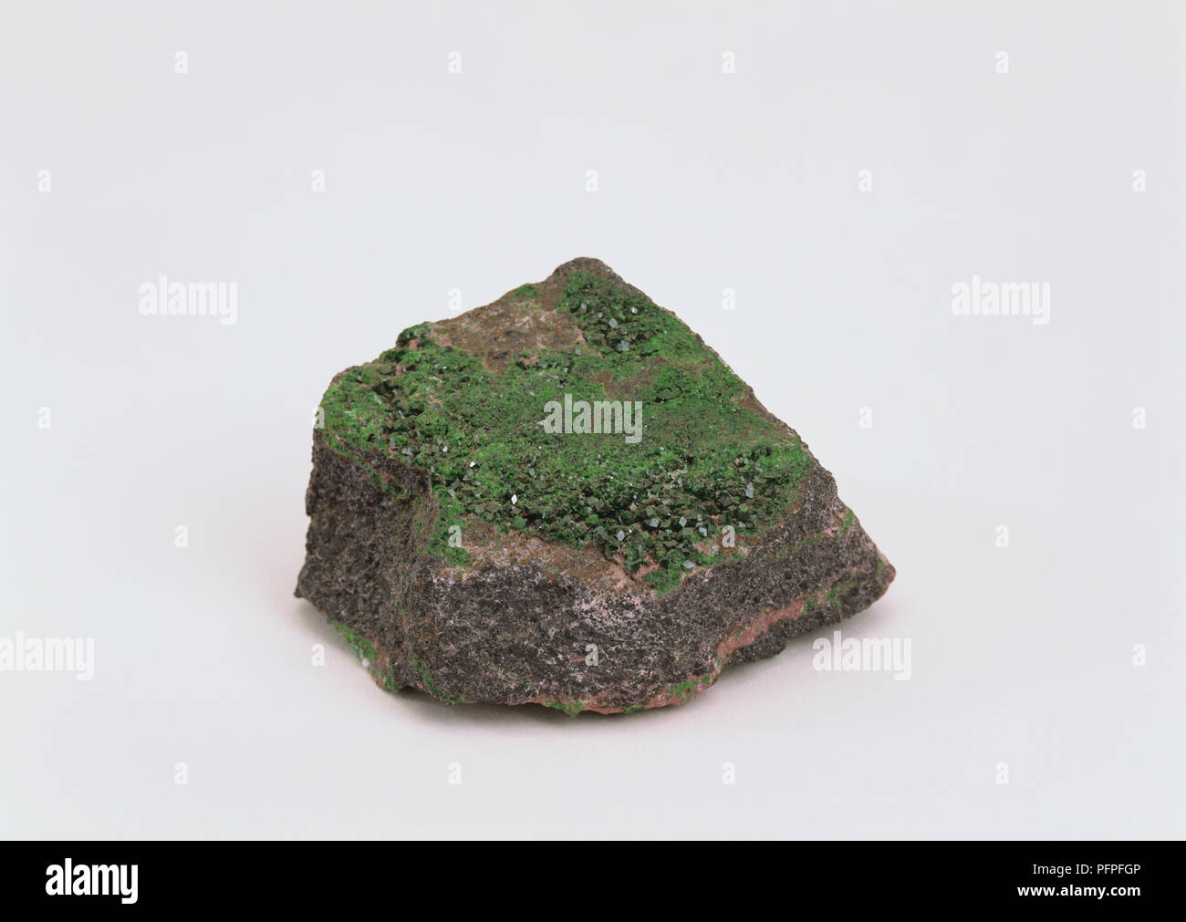 Uvarovite hi-res stock photography and images - Alamy