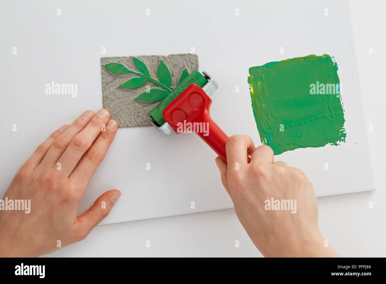 Linocut printing hi-res stock photography and images - Alamy