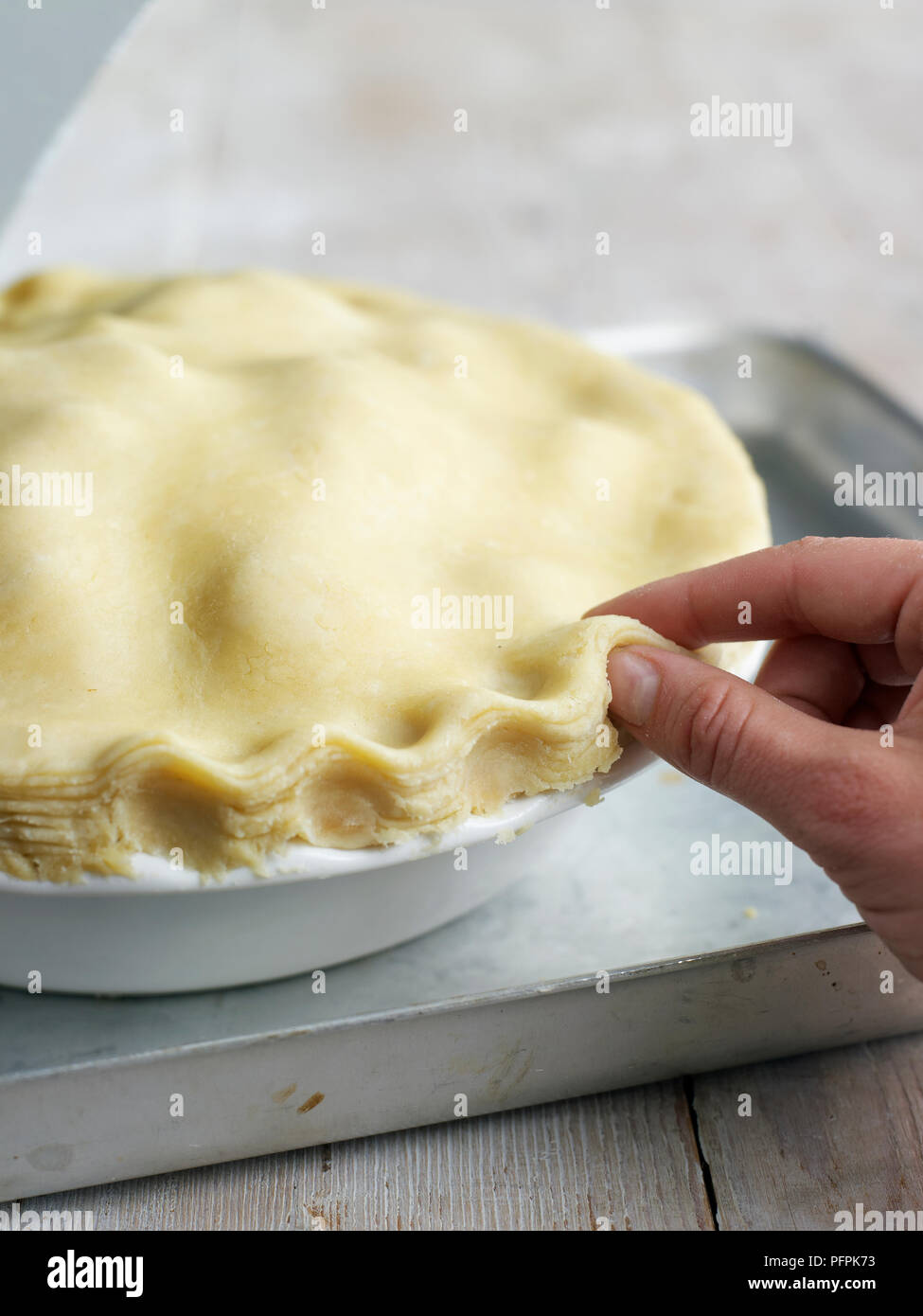 Crimping pie hi-res stock photography and images - Alamy