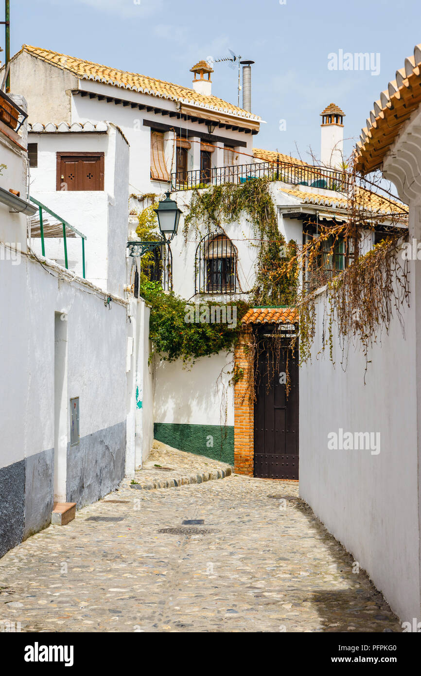 traditional arabic architecture of Andalusia, Albaicin Moorish medieval ...