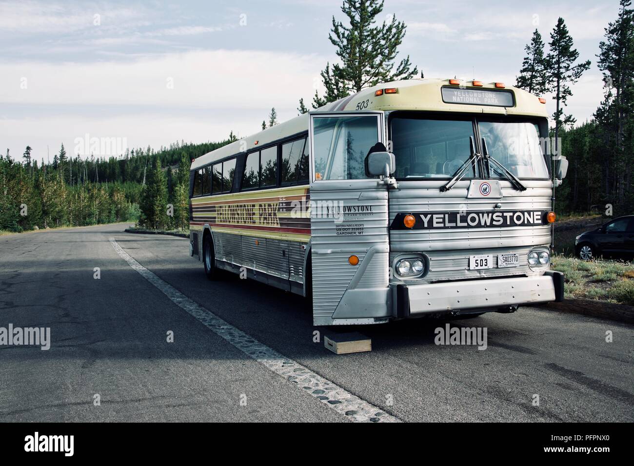 Yellowstone National Park bus Stock Photo - Alamy