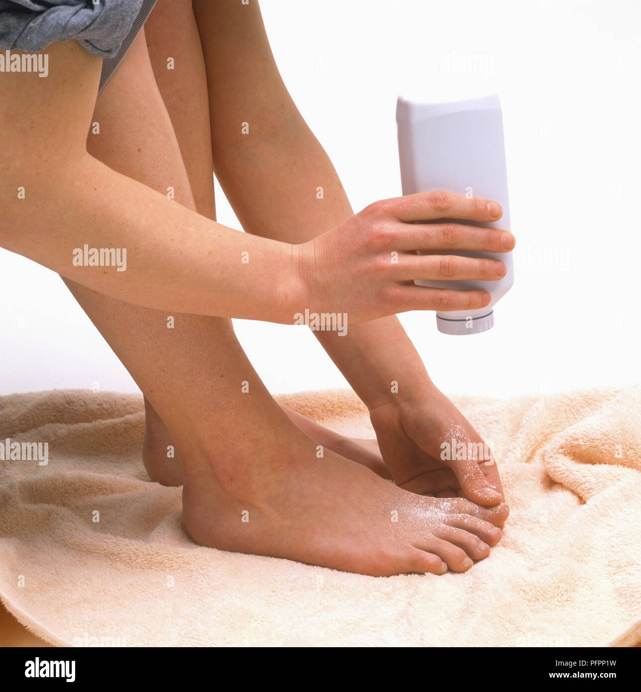 Talcum powder skin hi-res stock photography and images - Alamy