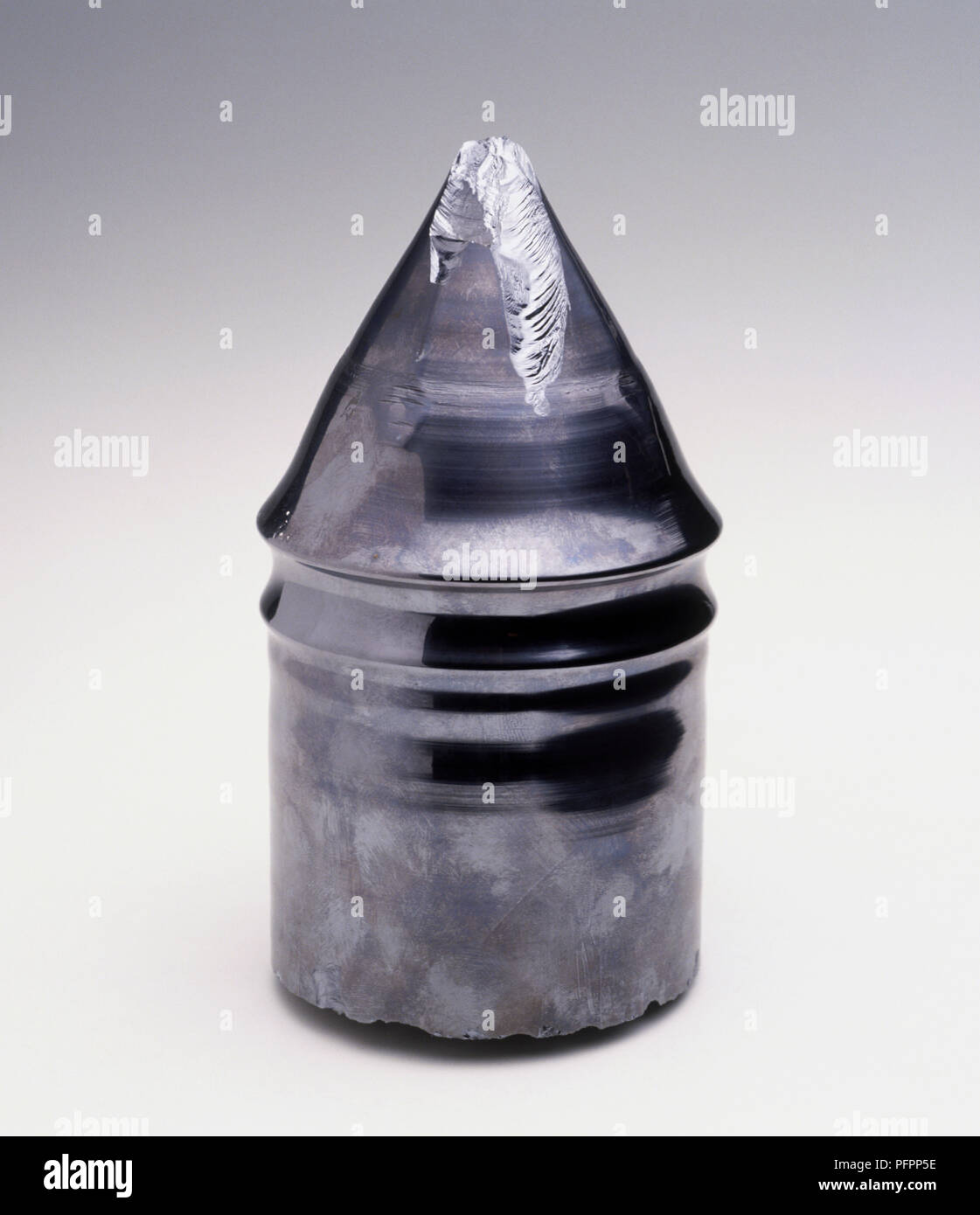 Silicon crystal hi-res stock photography and images - Alamy