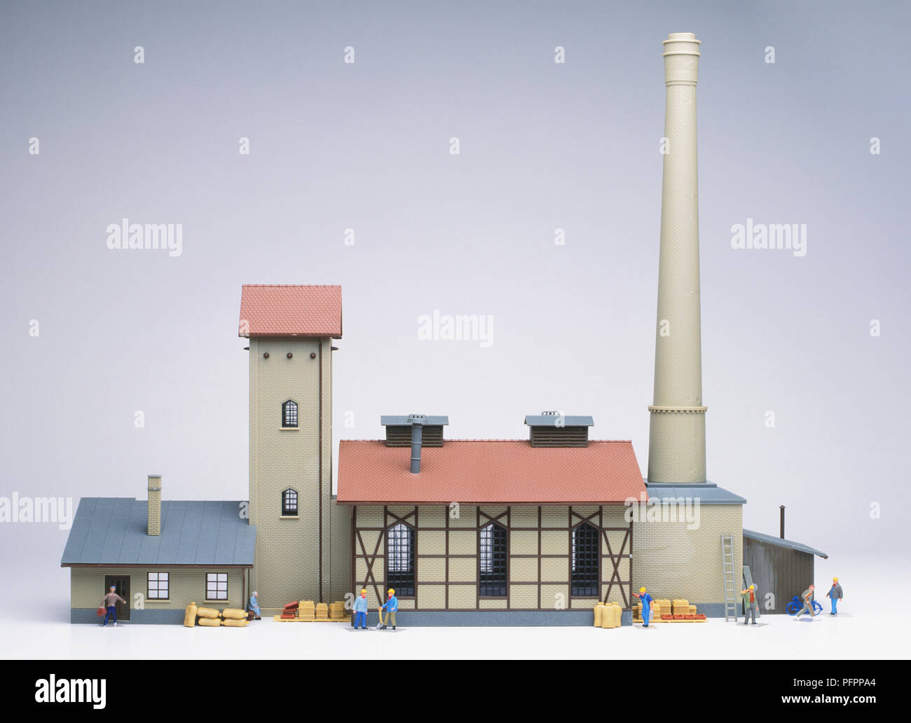 Industrial factory exterior hi-res stock photography and images - Alamy