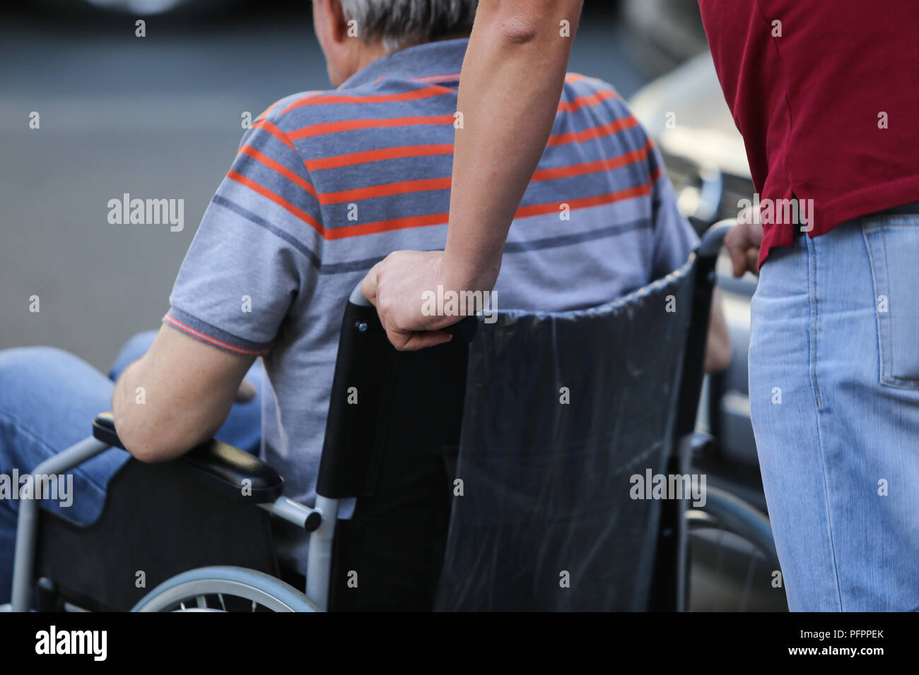 Empty chair elderly person hi-res stock photography and images - Alamy