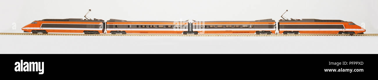 Double-ended model train Stock Photo - Alamy