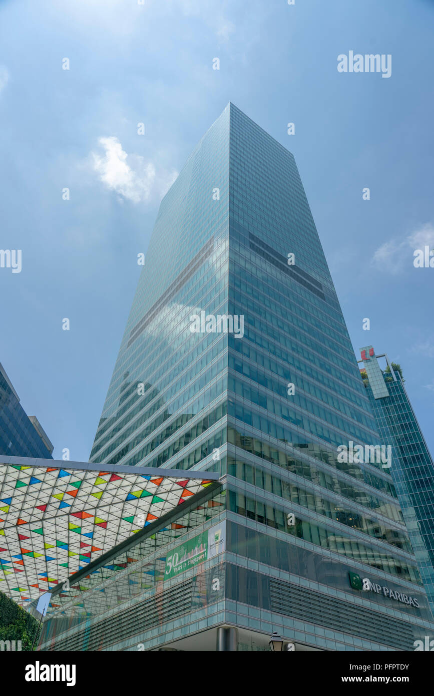 Singapore tallest building hi-res stock photography and images - Alamy