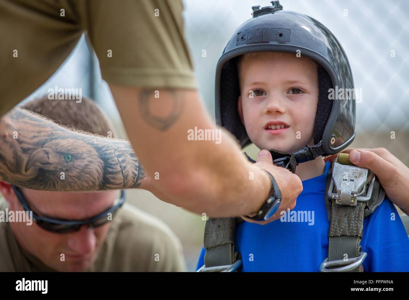 34 foot tower hi-res stock photography and images - Alamy