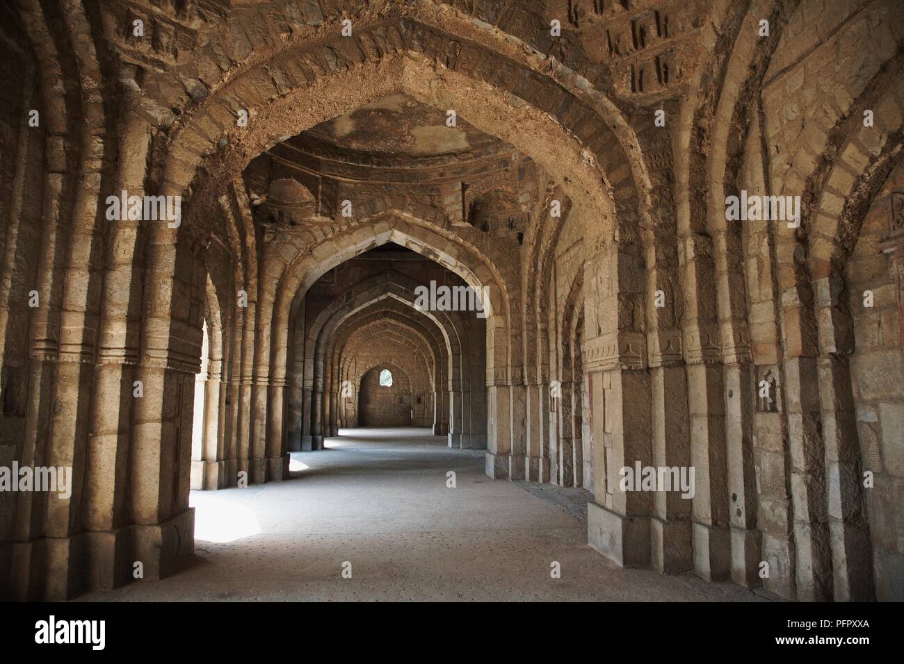 India, Delhi, Mehrauli, Qutb Minar Complex, Jamali Kamali, arches ...