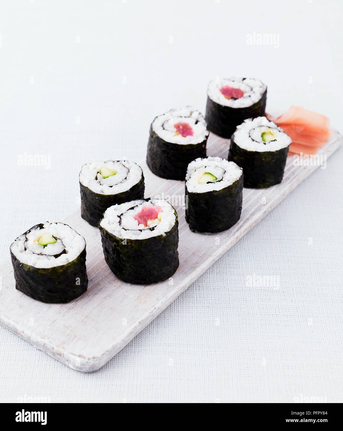 Nori maki hi-res stock photography and images - Alamy