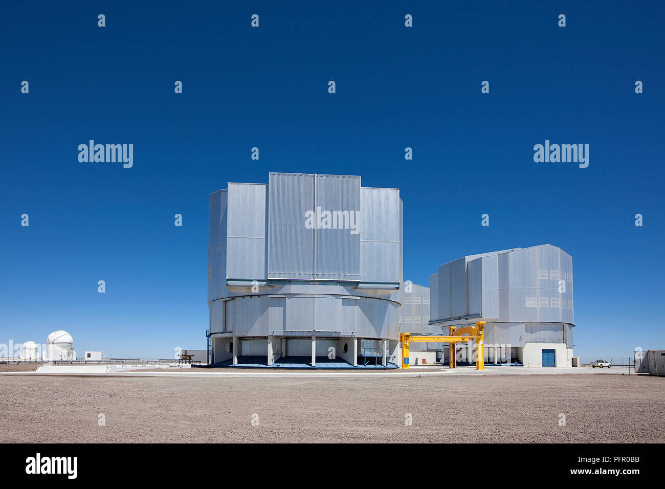 Very large telescope paranal hi-res stock photography and images - Alamy