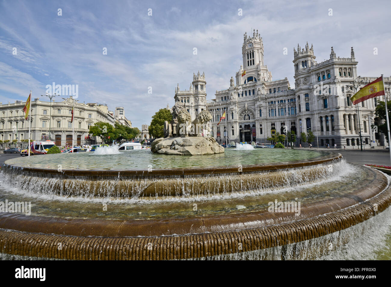 Plaza de cibeles fountain hi-res stock photography and images - Alamy